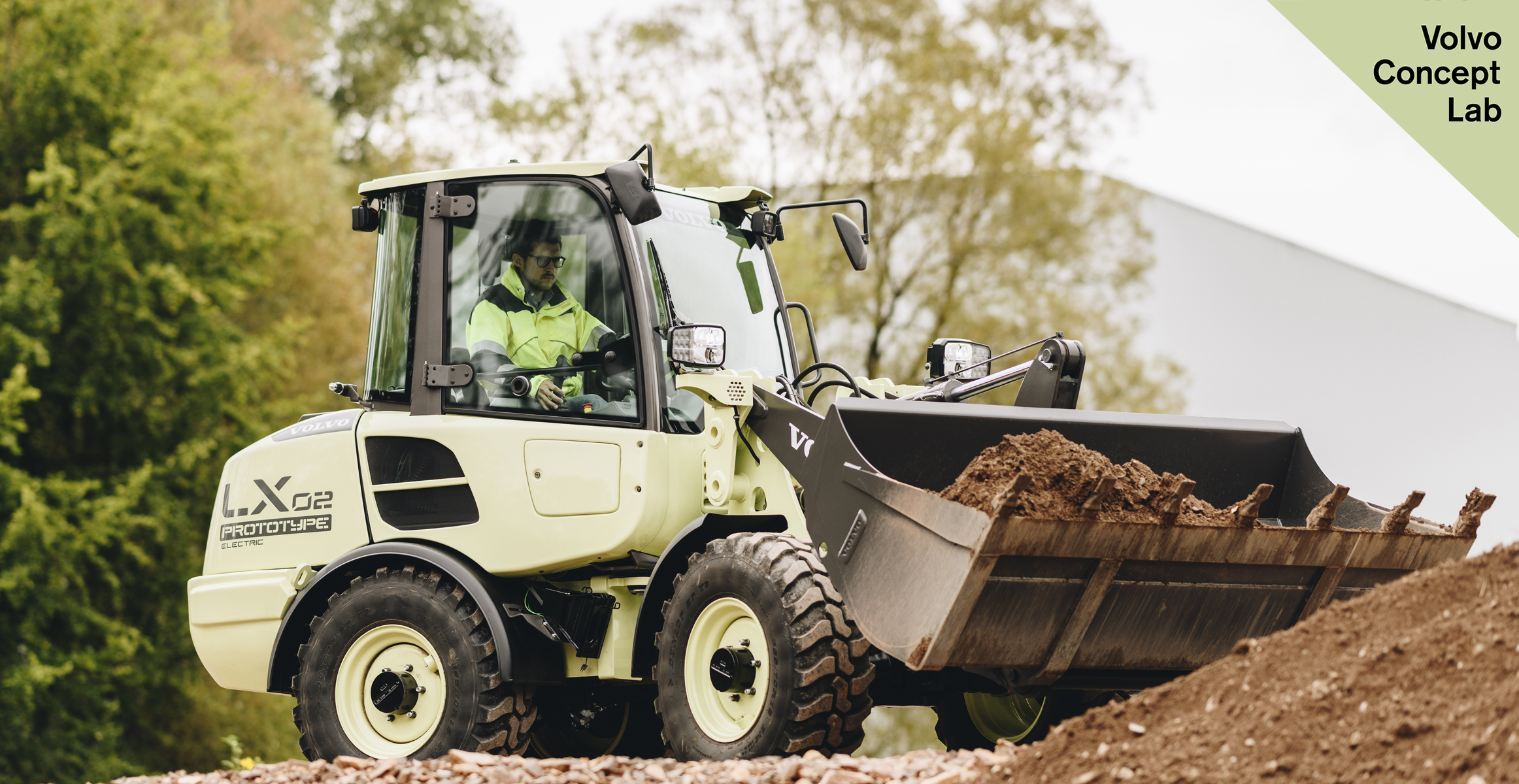 Volvo CE unveils electric compact wheel loader concept